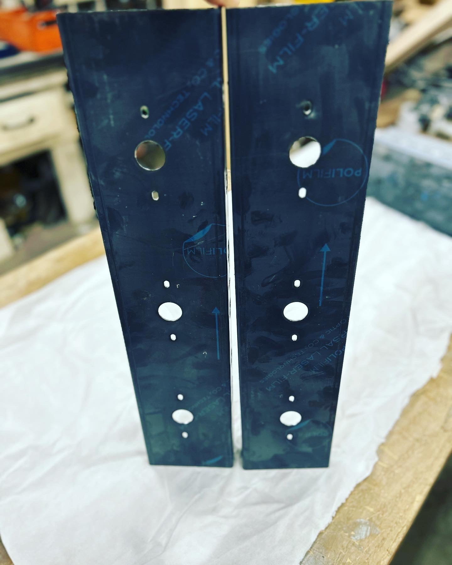 Peterbilt 15” stainless 3wm breather panels – Beger Industries Inc