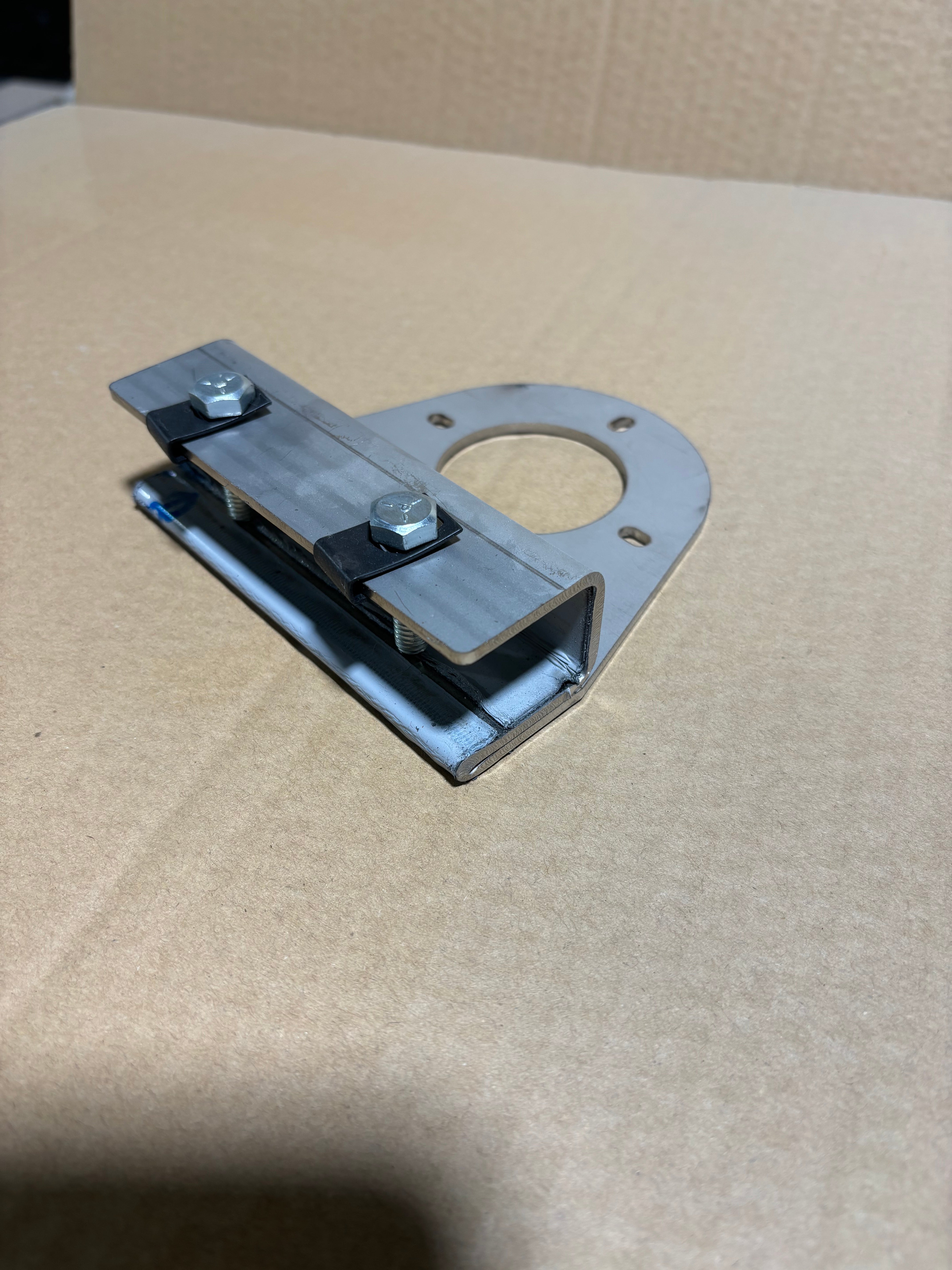 Straightdown frame clamp on watermelon brackets – Beger Industries Inc